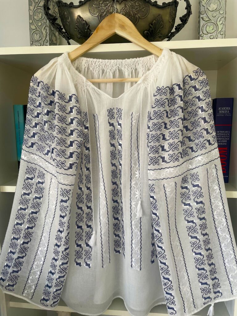 IE MODEL ”FRUNZA DE TRIFOI” – Ii autentice