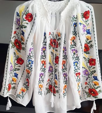 Ii autentice – ie româneasca